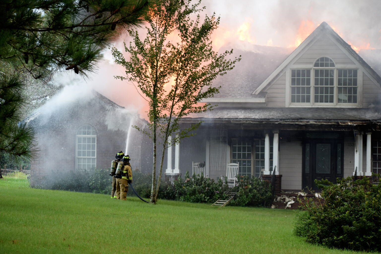 FIREFIGHTERS BATTLE MASSIVE HOUSE FIRE IN DEFUNIAK SPRINGS | Walton ...